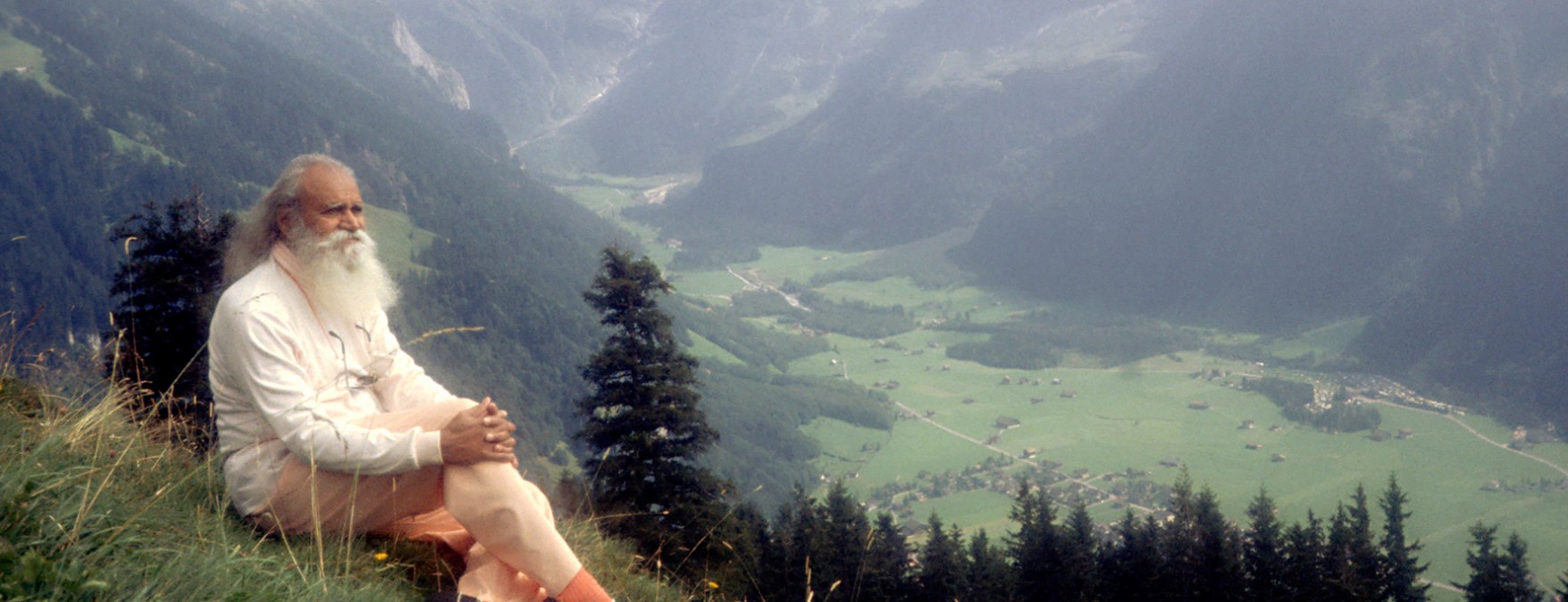 Le Yoga selon Swami Satchidananda - Coinspire.fr